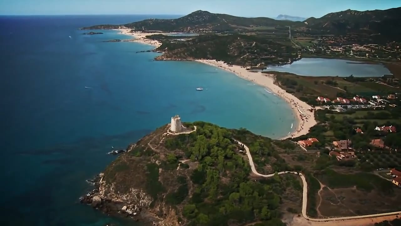 Chia Laguna Resort - Hotelvideos.com